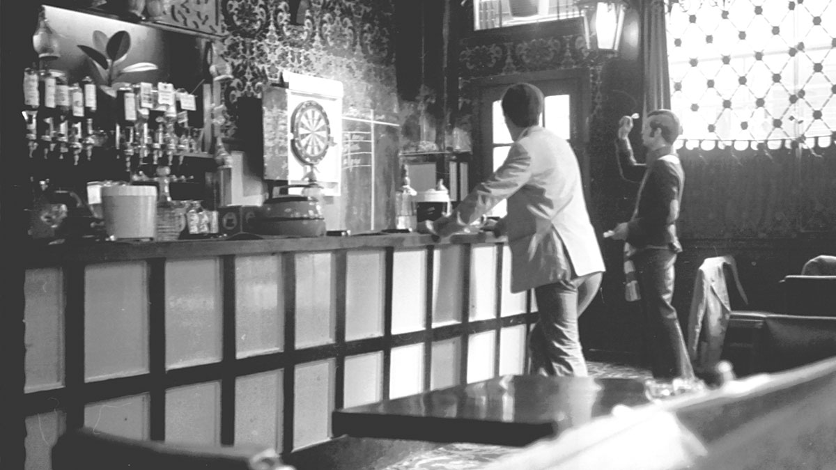 Historie šipek - Darteg.cz